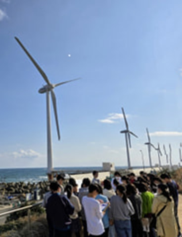 風車の巨大さに感動！中学1年生が学んだ洋上風力発電の秘密 | GWO ウィンド・パワー・トレーニングセンター